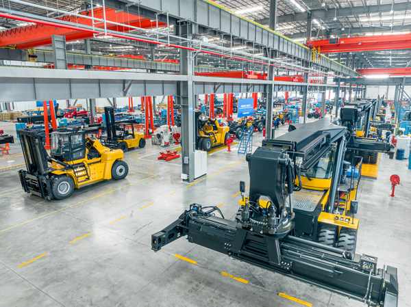 XCMG New Port Machinery's High-end Intelligent Industrial Development Project Base Launches ...